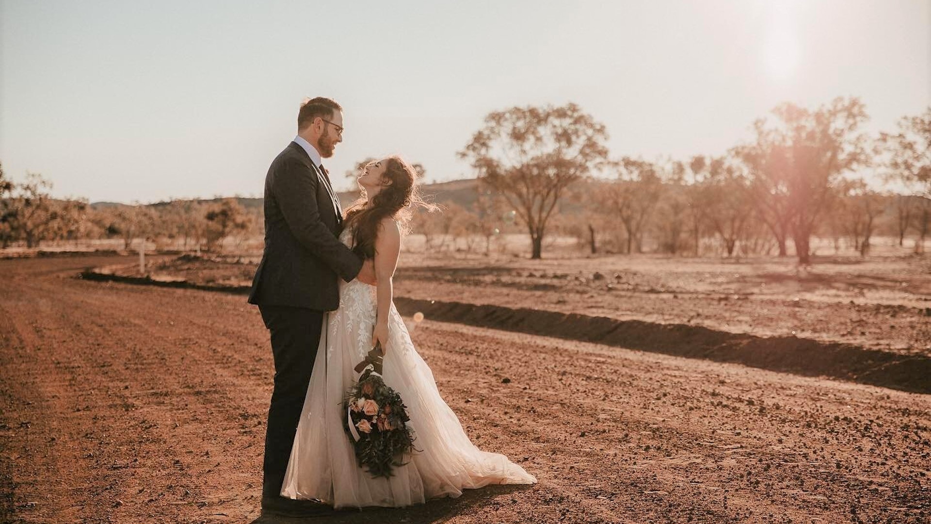 The Best Seasons For Hosting an Outback Wedding - Redearth Boutique ...